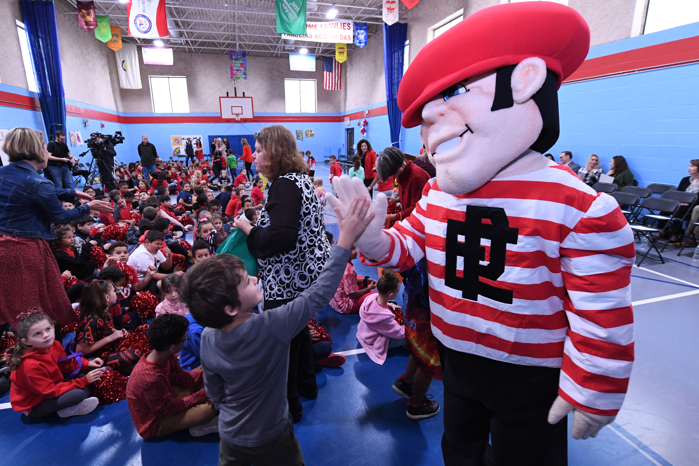 Emily Rendine Wins First Milken Award of 2022-23 Season » Photos