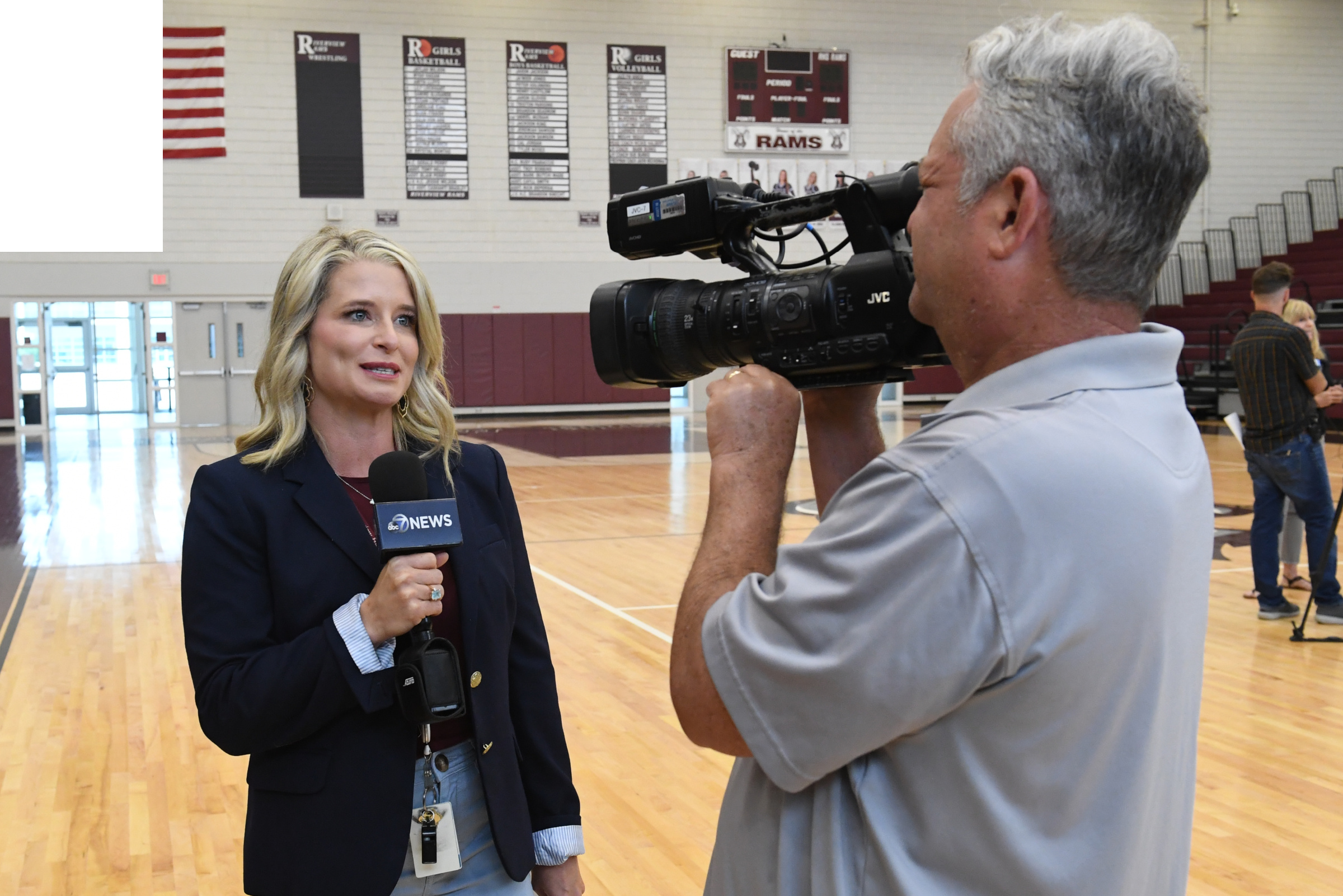 Ashley Hernandez Wins FL Award in Sarasota » Photos